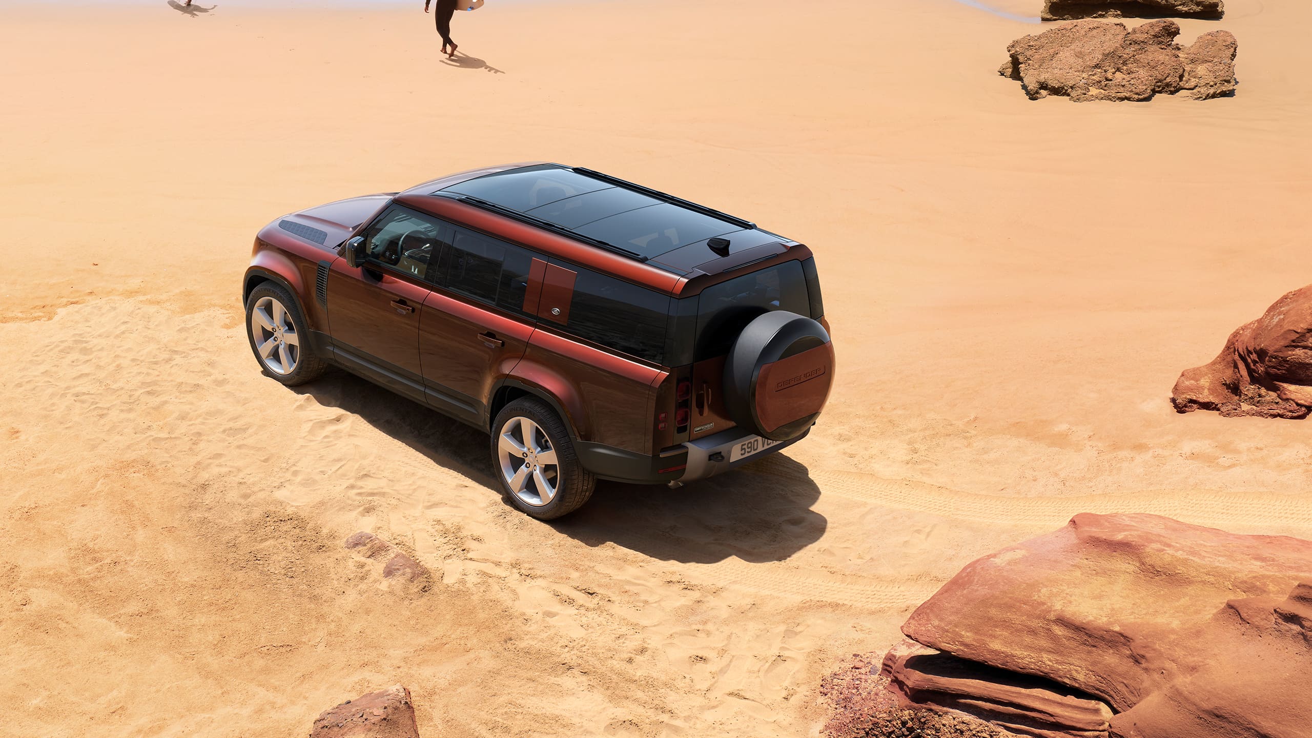 Explore o Defender 130 2025 | Defender