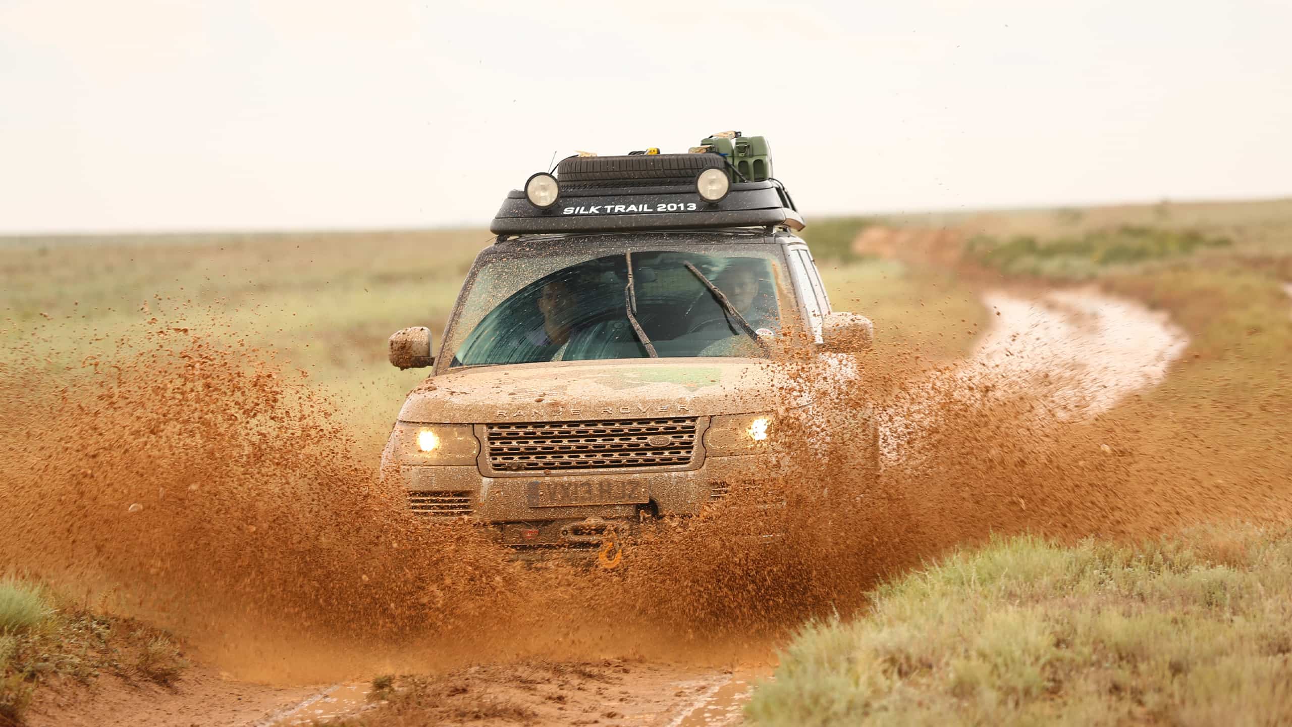 Conquistas e Inovação – Land Rover Above and Beyond